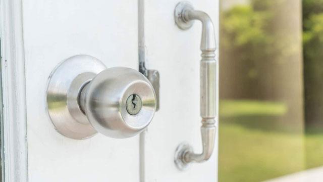 Common Door Lock Problems and Repair Methods - barhomevip.com