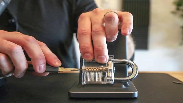 Essential Tips for Beginners Learning Lock Picking - barhomevip.com